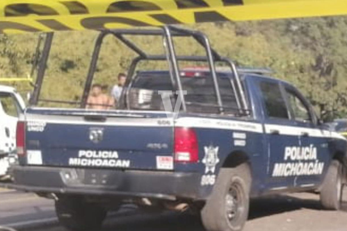 Calcinados hallan tres cadáveres dentro de una camioneta en Ario de Rosales