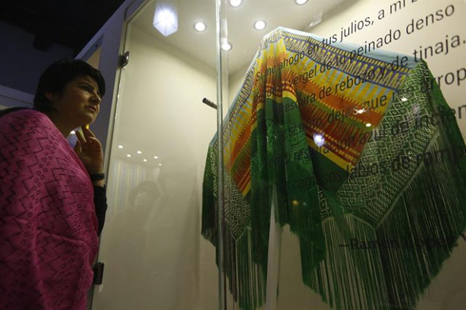 El rebozo mexicano trasciende y deja de ser exclusivo de mujeres ...