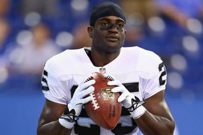 Muere Derek Hayden, exdefensivo de los Raiders, en accidente de auto a ...