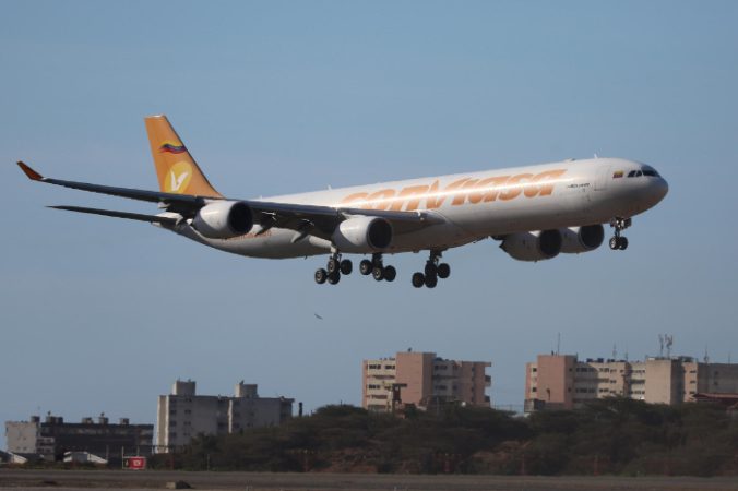 Llegan a Venezuela 304 migrantes en un vuelo de repatriación desde México