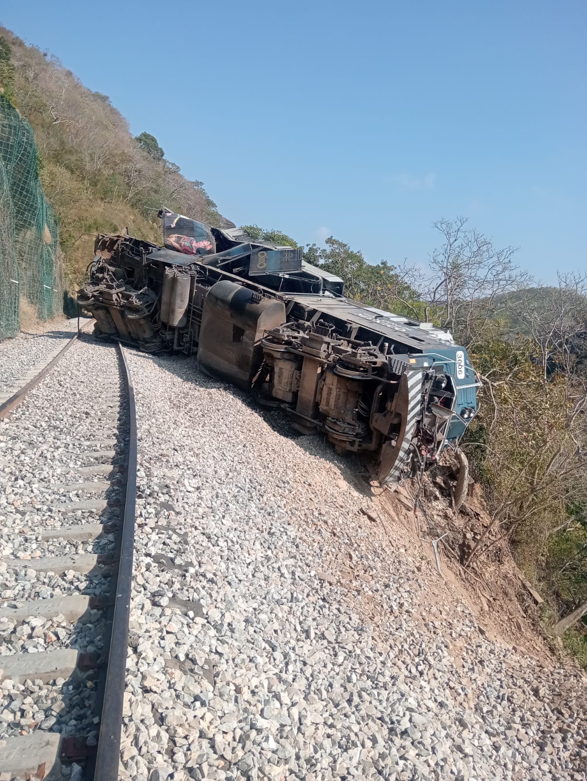 El tren Transístmico se descarrila en Oaxaca con 250 personas a bordo