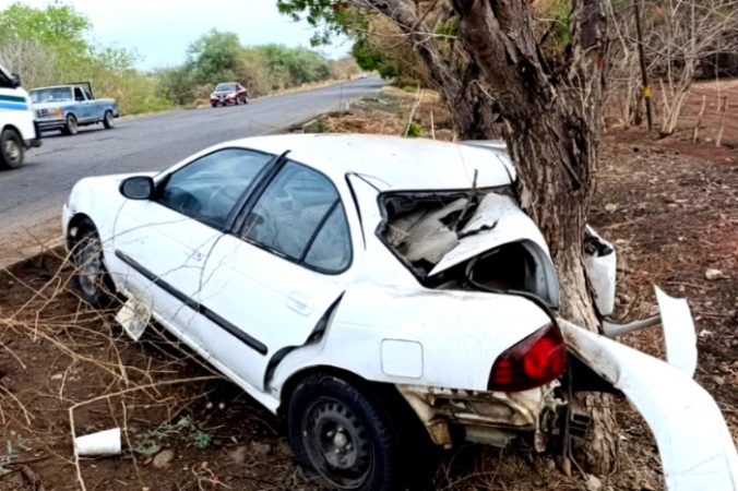 Accidente en la Huetamo-San Lucas deja un lesionado