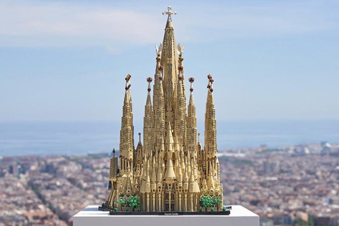 Lego Sagrada Familia: El set con más piezas de su historia